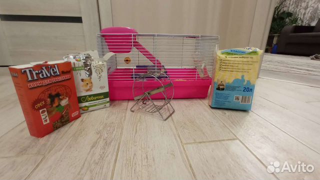 Продаю хомяка с клеткой