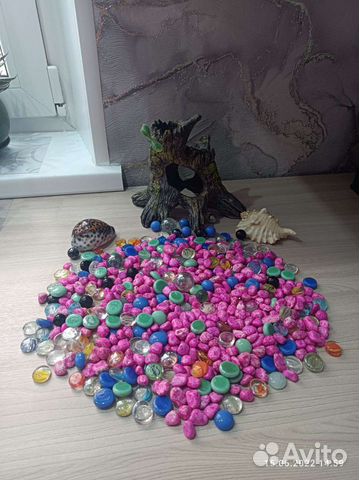 Аквариум, декор, фильтр, компрессор и нагреватель